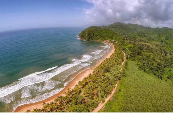 Río Caribe, estado Sucre: Patrimonio Cultural de Venezuela / D. Velásquez